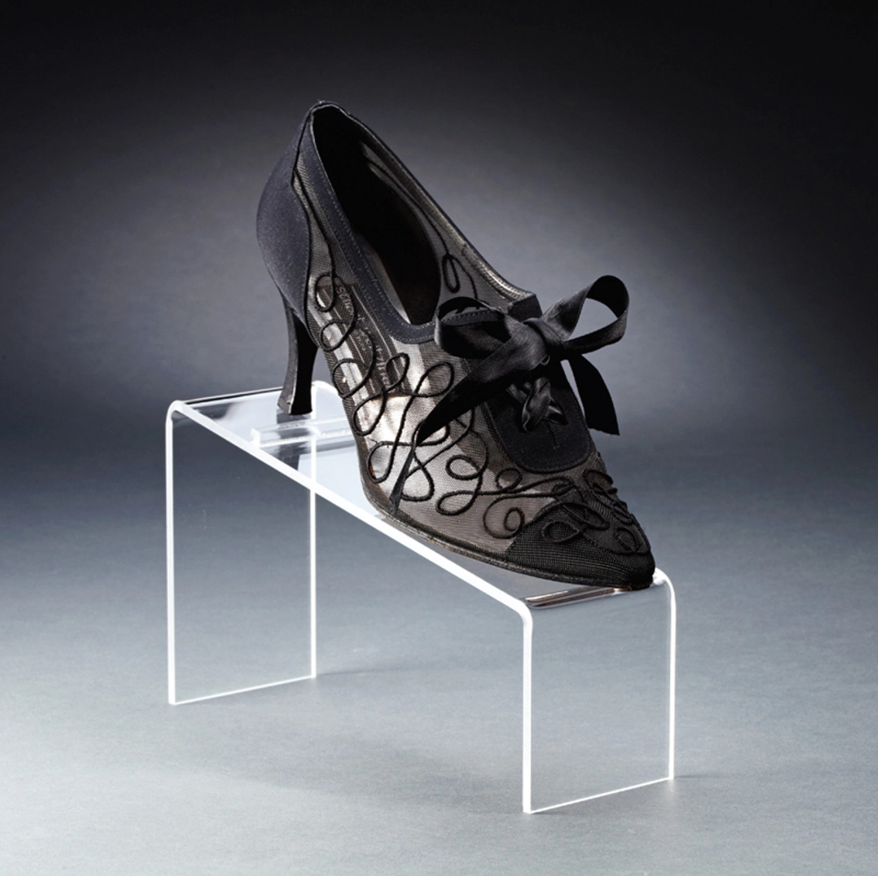 Schoendisplay schuin - 60 mm | Displaywinkel.be